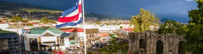 Clima en Purral, hoy domingo 23 de febrero de 2025. Nubes que pintan el ...